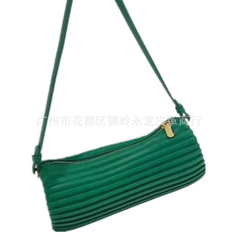 纹皮革pu排箱包条纹褶皱面料pu条纹折压人造革皱 手折小折皱抓 压