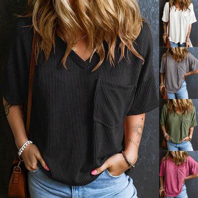 Two tone twisted hit pullover short sleeved V-neck top for