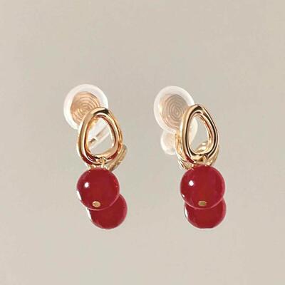 Art student ear clip red ear clip set of four retro Hong Kon