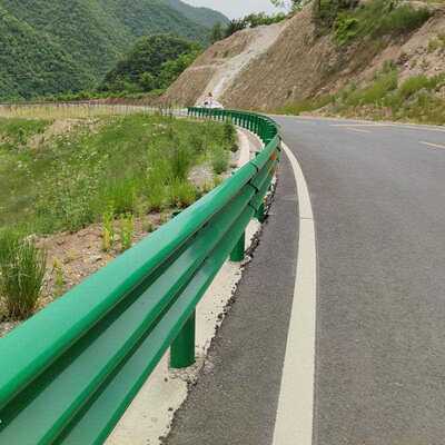 公路撞波形梁护防栏六安生命护绿色喷塑三护拦板环氧ZKP防锌波基