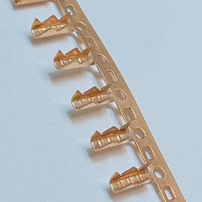 五齿端子 鲨鱼齿端子 带齿端子 齿形铜扣 0.75mm1.0mm30000/卷