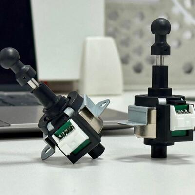 汽车大灯步机进电摩托车灯大灯调MS103电机光大灯步进调节器大电