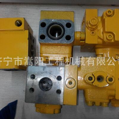 701-34-11002铲刀操纵阀 701-32-27001松土器操纵阀 154-40-10005