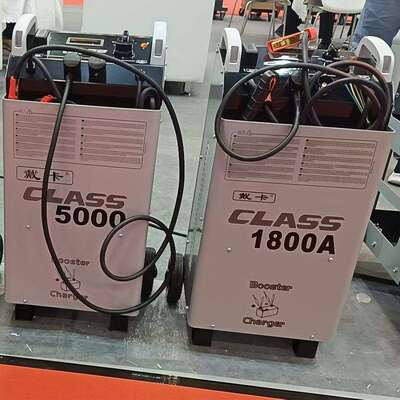 戴4卡CLASS50000起动充电机C5/00新能源汽CLASS500车智S能充电机