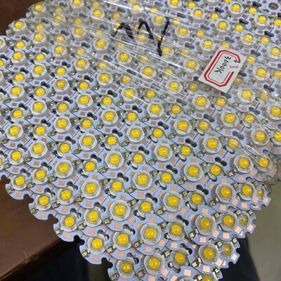 铝基本led灯珠1w3000k 发5个价