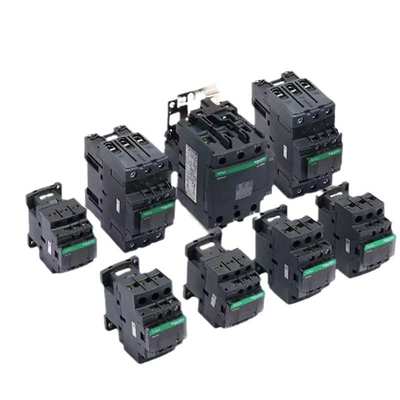 供应 LC1D32M7C 32A AC220V 自带1常开1常闭辅助 原厂 交流接触器