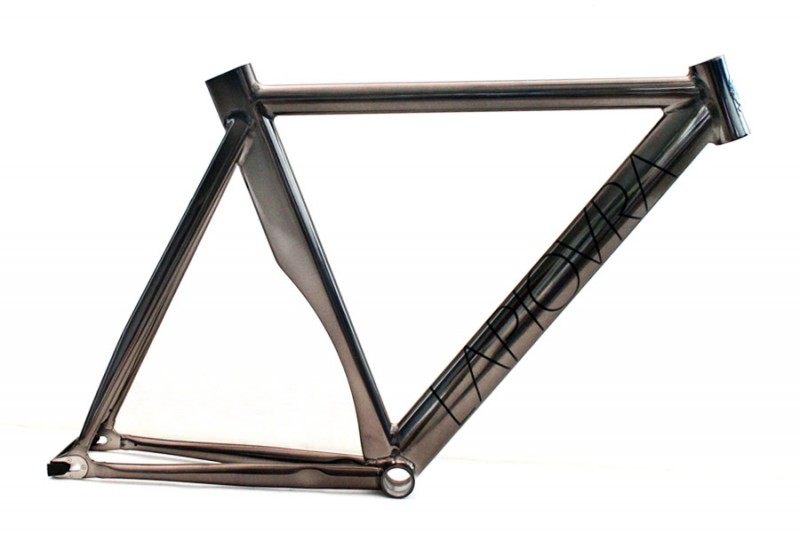 @BIKE FIXED GEAR 英国BLB La Piovra 轻量铝合金车架 铬黑