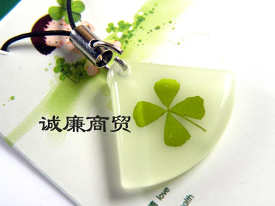 欧罗芭 幸运草系列 扇形 纤巧夜光手机链 OHL011BY42