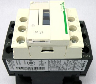 原产正品施耐德(上海) 交流接触器 LC1D12Q7C LC1-D12Q7C AC380V