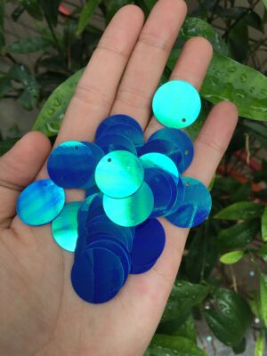 手工圆形舞蹈服散珠亮片