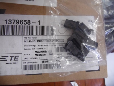1379658-1 泰科/安普 TE/AMP 4P连接器外壳 护套 进口原装正品
