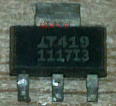 LT1117IST-3.3 1117I3 LT1117CST-3.3 SOT223原装线性稳压器