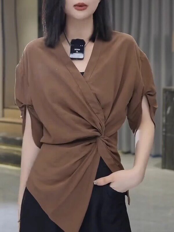 V领短袖扭结设计感衬衣女2026夏季气质通勤韩版宽松显瘦衬衫上衣
