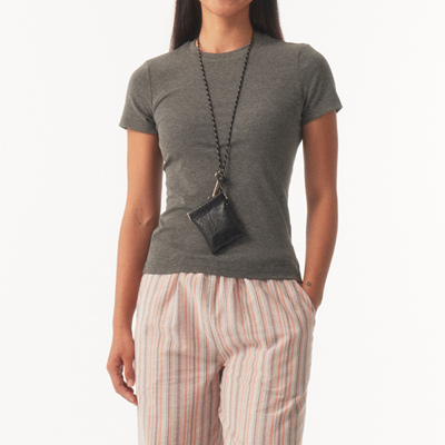 2LINKS｜纯色包裹感 斜切侧缝 显瘦短袖 T恤