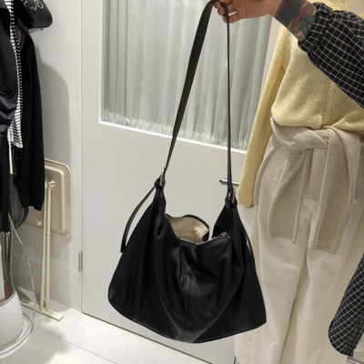 MONDAYTOSUNDAY简约牛皮单肩