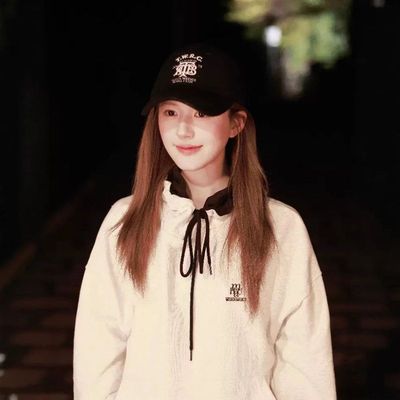 赵露思同款MUAHMUAH连帽卫衣女2024新款小个子美式正肩秋冬上衣