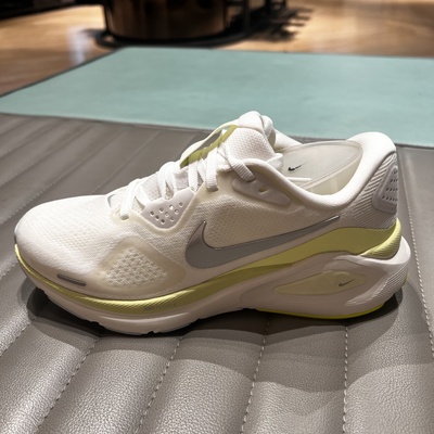 Nike耐克女跑步鞋Structure 26透气缓震公路专业运动鞋HJ1101-103