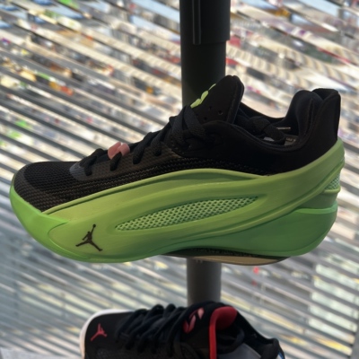 Nike耐克东契奇5大童篮球鞋JORDANLUKA5男女童运动鞋IM5166-302
