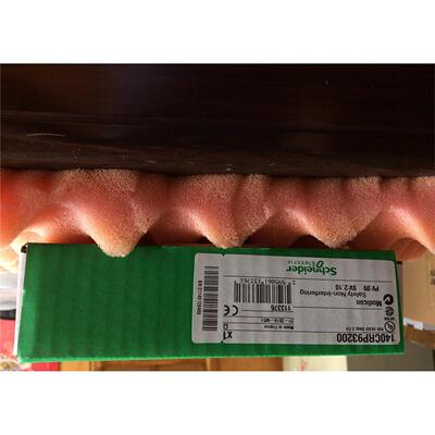 可程式设计控制器140CRP9
