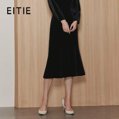 【设计总监然姐】EITIE爱特爱高级OL包臀优雅高腰黑色丝绒半身裙