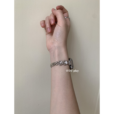 DT play 花朵拉丝质感适用于苹果iwatchs11女表带applewatchs10/9