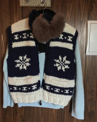 陆续PREON工厂自制秋冬氛围感雪花提花100羊毛针织马甲sienne同款