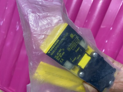 TURCK  NI40-CP80-FZ3X2/S100 ，13443  全新原包装,今天发货