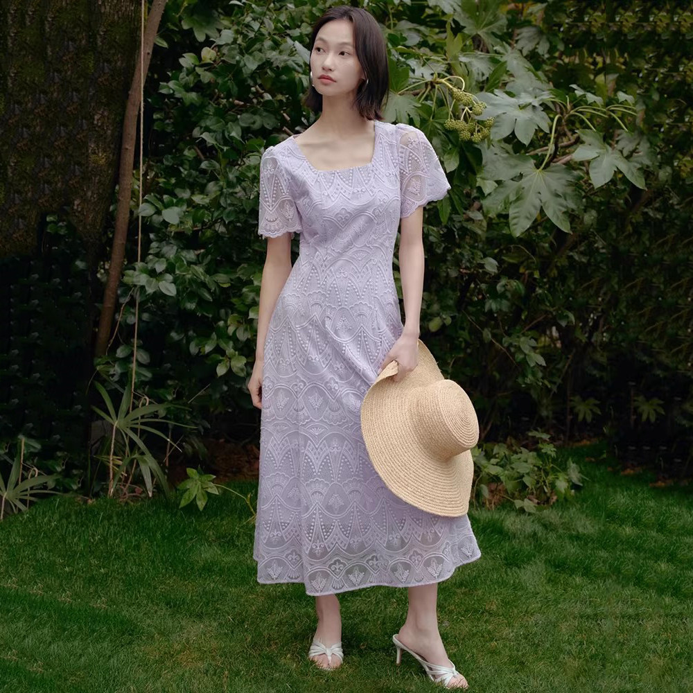 【贝系列】899元文艺花边网纱连衣裙2026年夏季品牌折扣女装新款