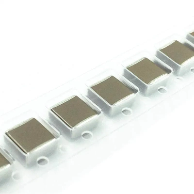 C2225C821MBRACTU| 2225 820pf 20% 630V X7R 5664 Kemet陶瓷电容