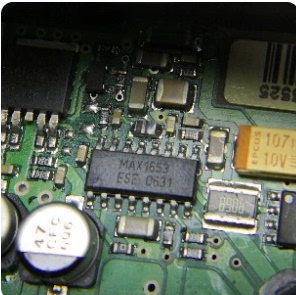 MAX1653 MAX1653ESE 高效率PWM降压型DC-DC控制器芯片