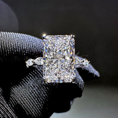 云申雷迪恩形IGI培育大钻石戒指