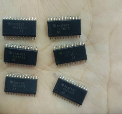 PCF8575DWR PCF8575CDW PCF8575 接口-I/O扩展器 SOP-24