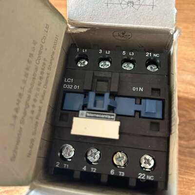 议价LC1-D3201 F5 N交流接触器，110V 50