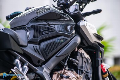 台湾R2改装本田CB/CBR650R防滑贴