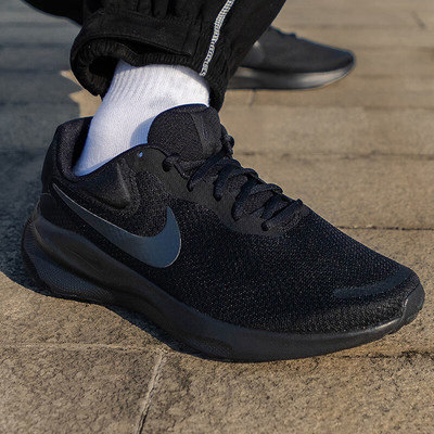 Nike耐克男透气轻便缓震跑步鞋