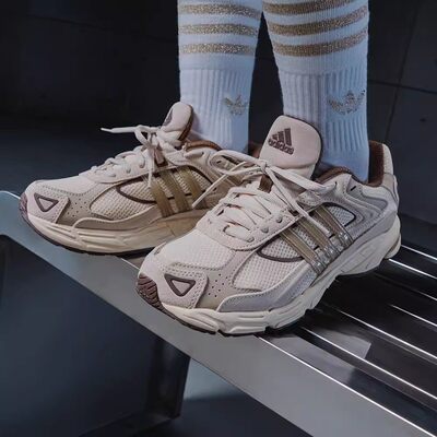 adidas阿迪达斯三叶草休闲高颜值美式潮流爆款老爹鞋夏新款JQ9151