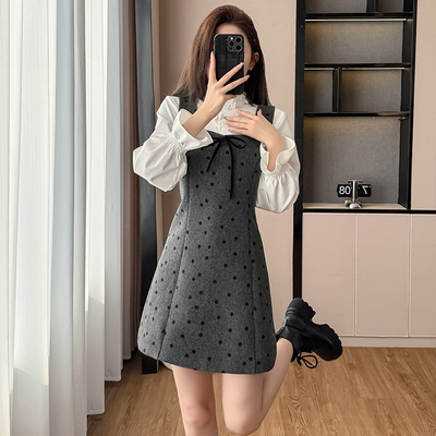 秋冬季韩系开秋穿搭蝴蝶结波点背心连衣裙子女2025新款短裙两件套