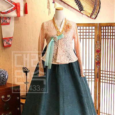 定做朝鲜族雷丝韩服