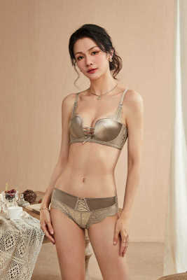 收副乳新款B杯锋燕聚拢性感