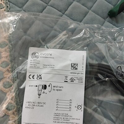 议价IFM传感器连接线EVC074EVC075EVC076