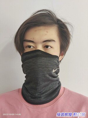 耐克脖套足球训练反光条