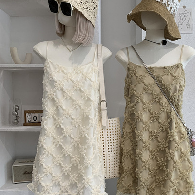 欧玛莱 甜美风夏季蕾丝吊带连衣裙重工立体花朵小个子短裙女 6857