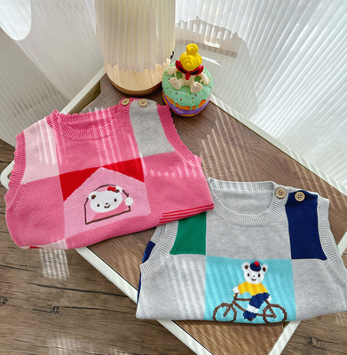 日系小熊羊毛衫背心粉蓝色秋冬款