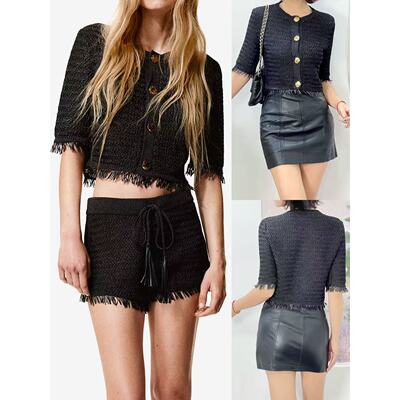 编织毛边圆领重工金属扣简约上衣