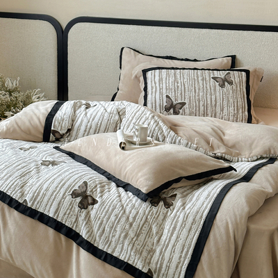 法式复古蝴蝶牛奶绒四件套