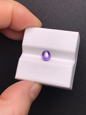 1.05克拉 斯里兰卡天然老烧薰衣草紫色蓝宝石 （0128）