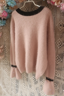 圆领喇叭袖超柔软甜美风显瘦毛衣