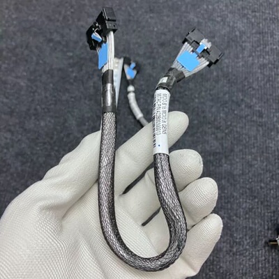 50条】MITAC Amphenol MCIO X8 5.0--议价商品