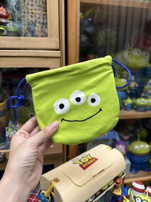 现货！日本Disney玩具总动员三眼仔卡通抽绳束口旅行收纳包袋