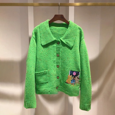 俏皮卡通刺绣时尚绿色百搭针织衫